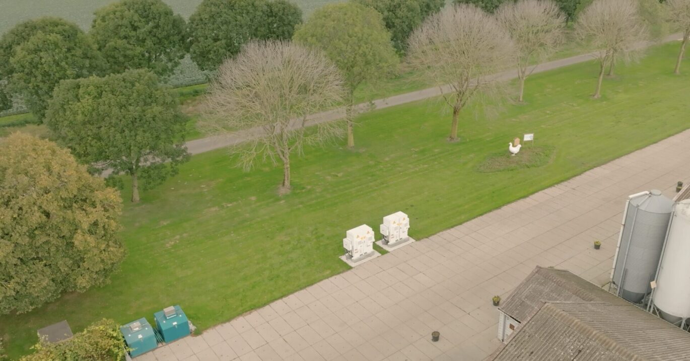 200 kWh opslagcapaciteit voor Mark Roos: scharrellegbedrijf Larei ...